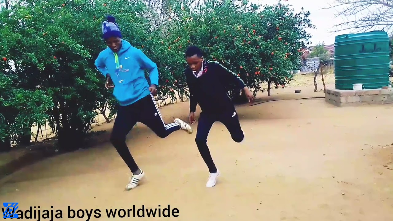 Download Makhadzi – Dikuku Ft. Dj Call Me & Prince Benza (MP3) - ZaMusic